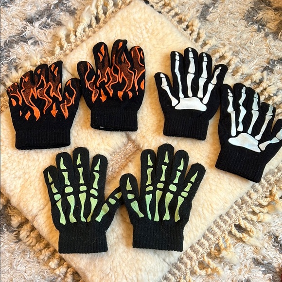 Accessories | 3 Pairs Of Kids Skeleton And Flame Gloves Mittens Sets ...